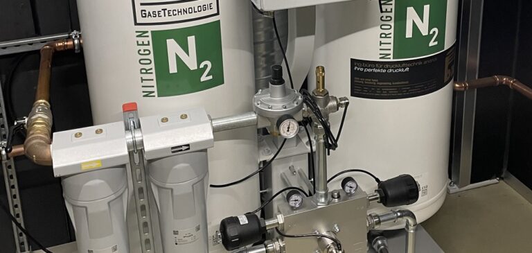 Stickstofferzeugung in Betrieb genommen – ursatronics